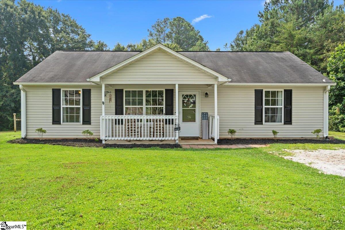 206 Crest Way, Easley, SC 29640