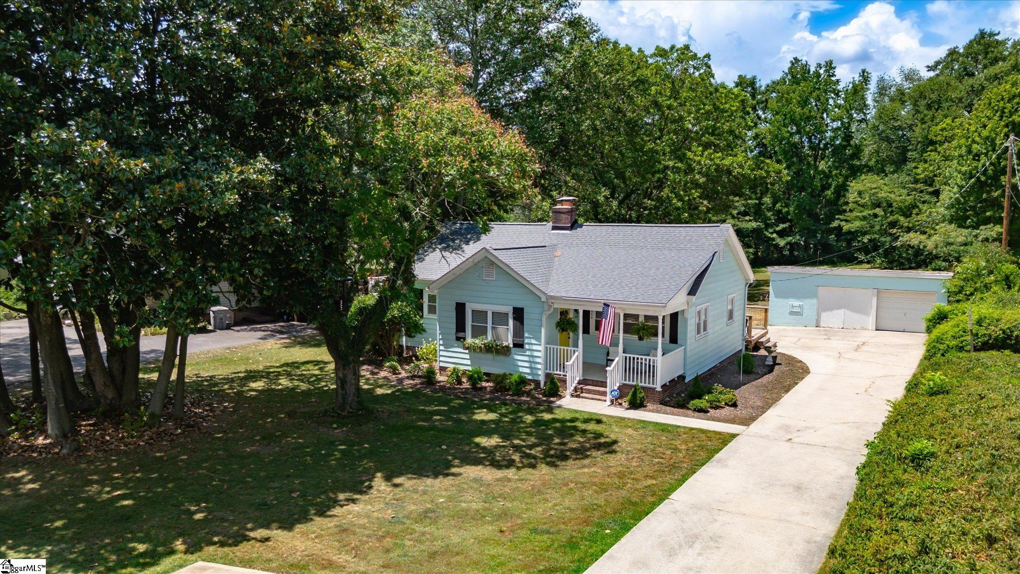 209 Donnan Road, Taylors, SC 29687 MLS #1578027 | James Schiller Team