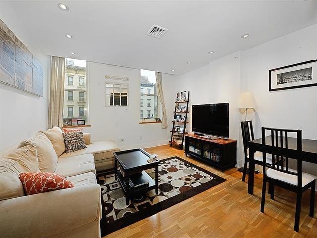 218 Washington St #2B, Hoboken, NJ 07030