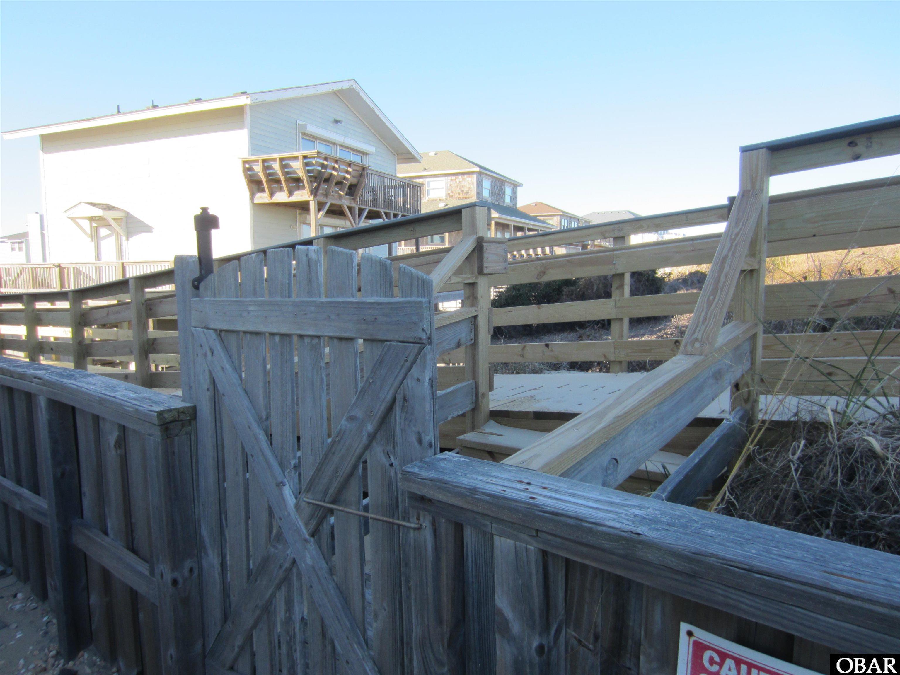 136 N Snow Geese Drive in Duck is for sale.